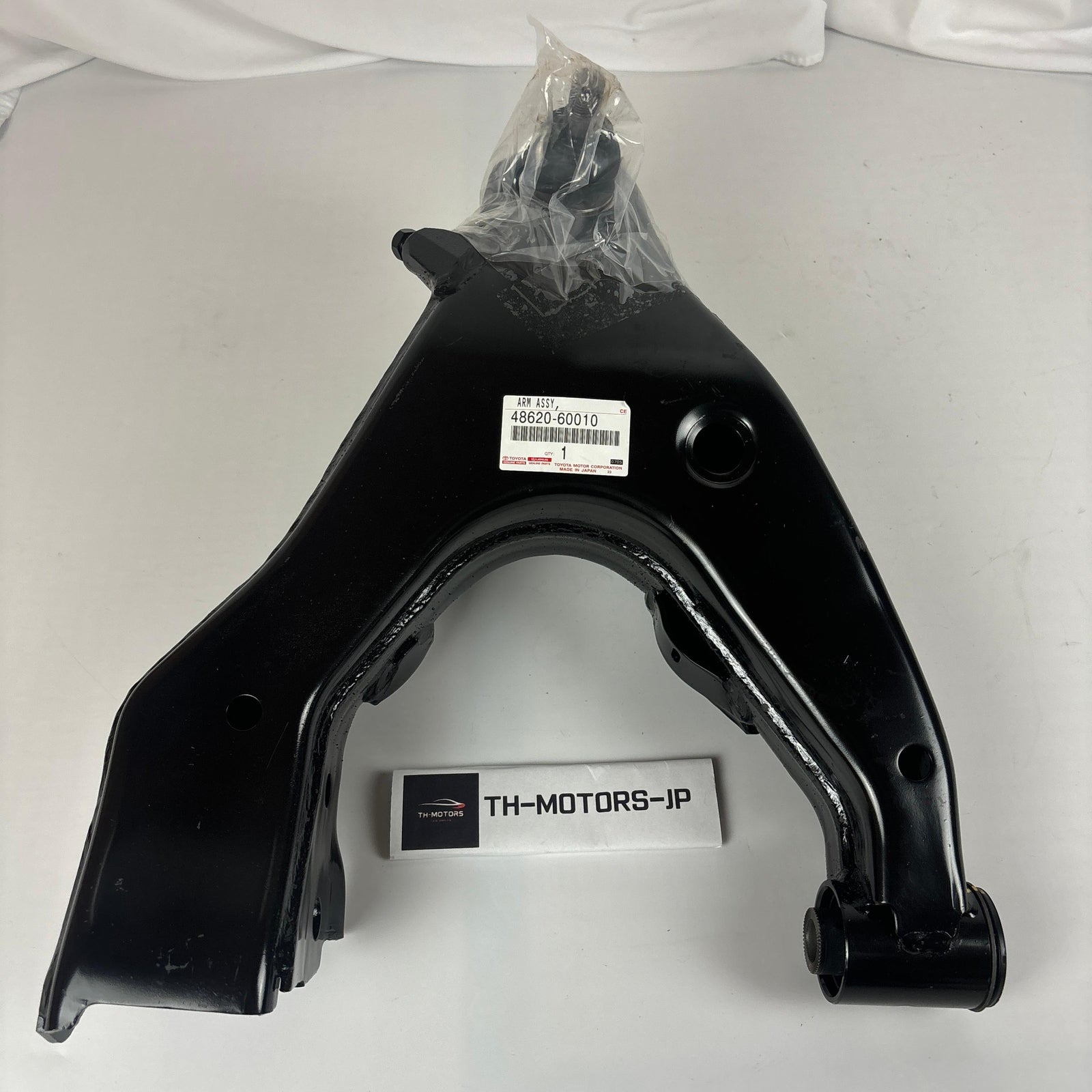 TOYOTA Genuine Land Cruiser UZJ100 Front Right Lower Control Arm 48620