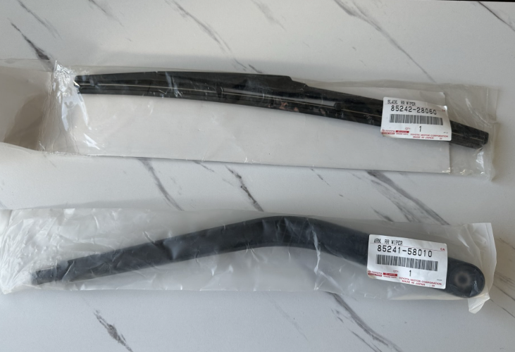 TOYOTA Genuine ALPHARD Rear Wiper Arm & Blade 85242-28060, 85241-58010